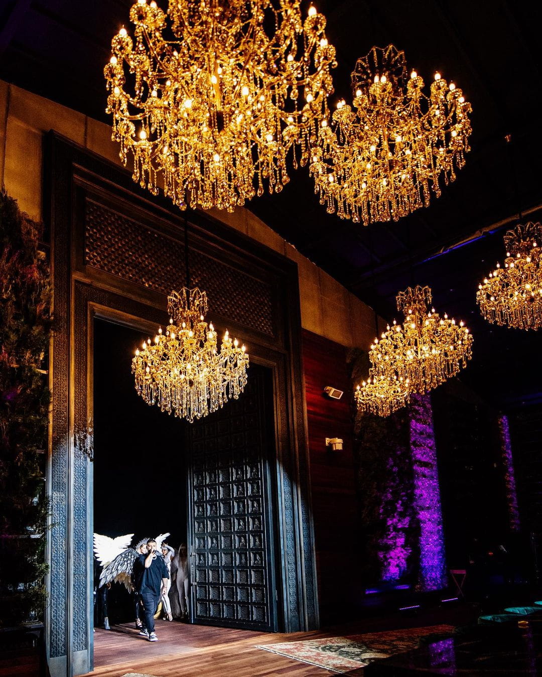 Night Life - Seven Visions Resort & Places, The Dvin