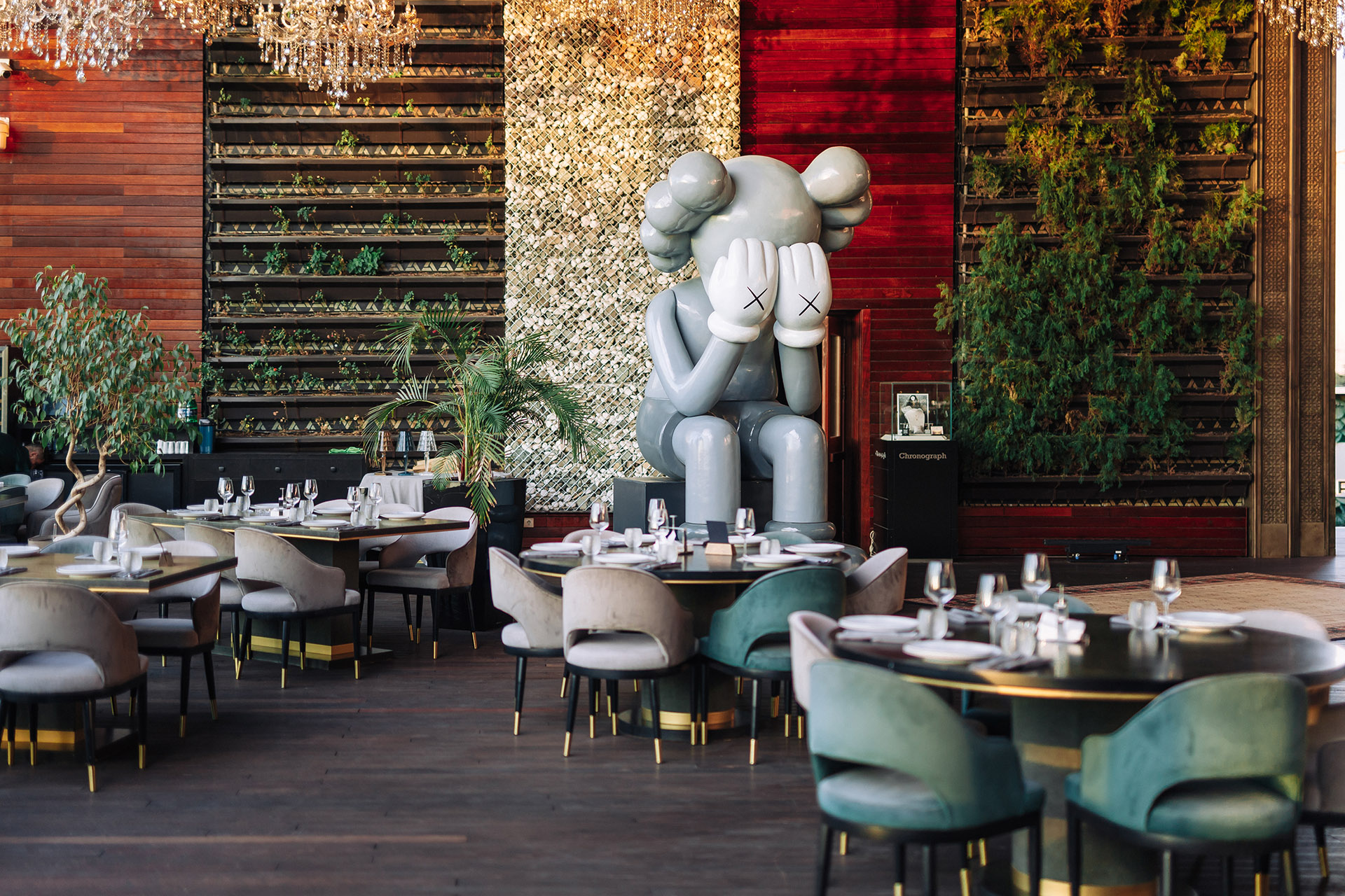 The Stage Dining - Seven Visions Resort & Places, The Dvin